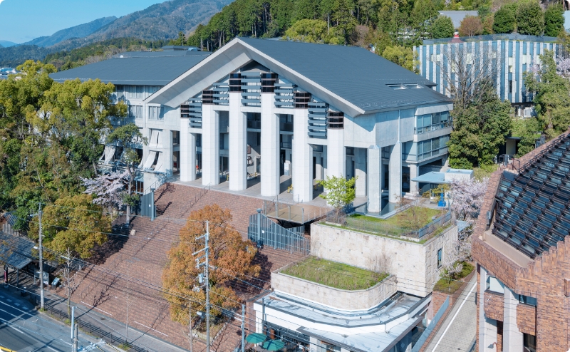 KYOTO UNIVERSITY OF THE ARTS