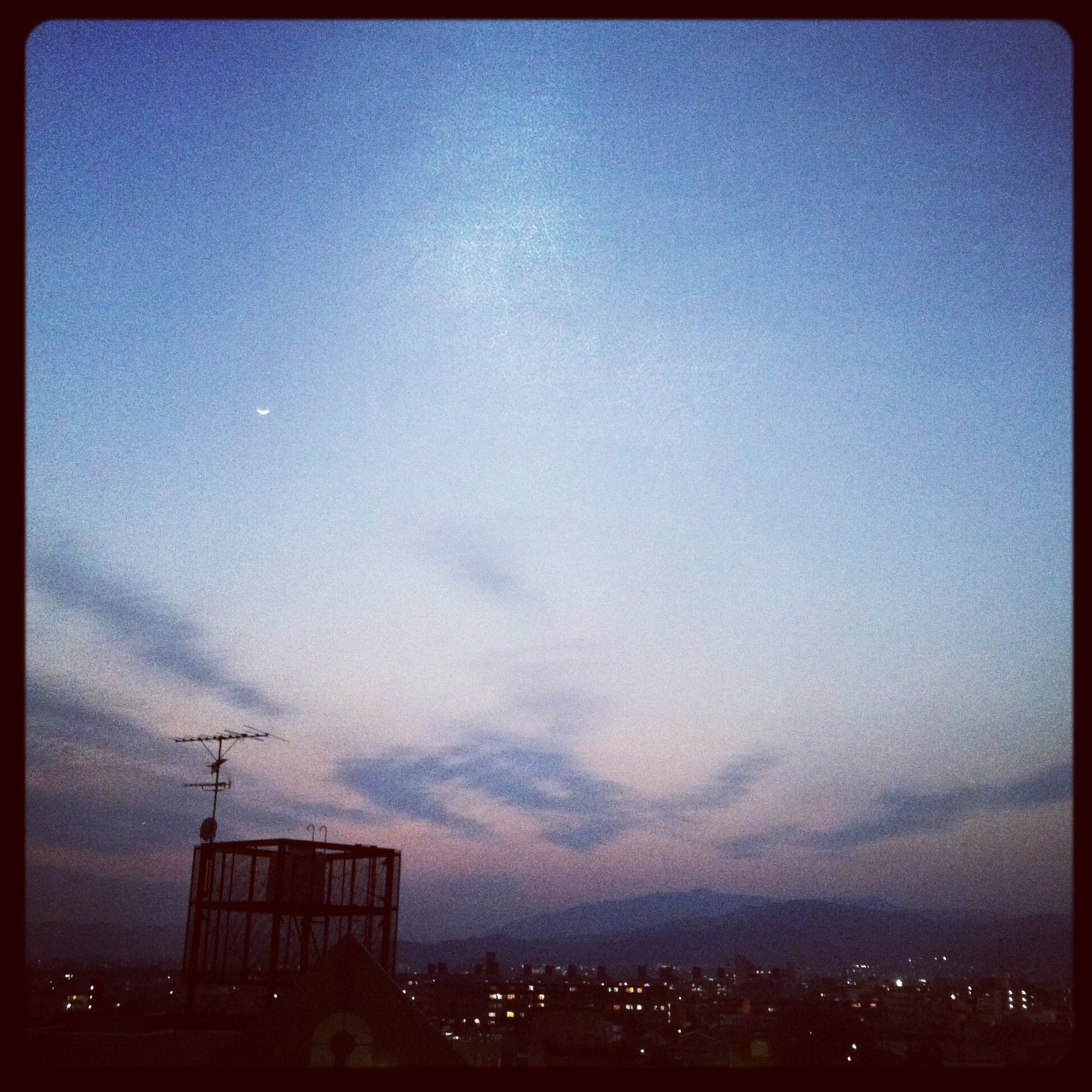 The beauty of a sunset is indescribable.舞台芸術学科の研究室から | 舞台芸術学科 | KUA BLOG